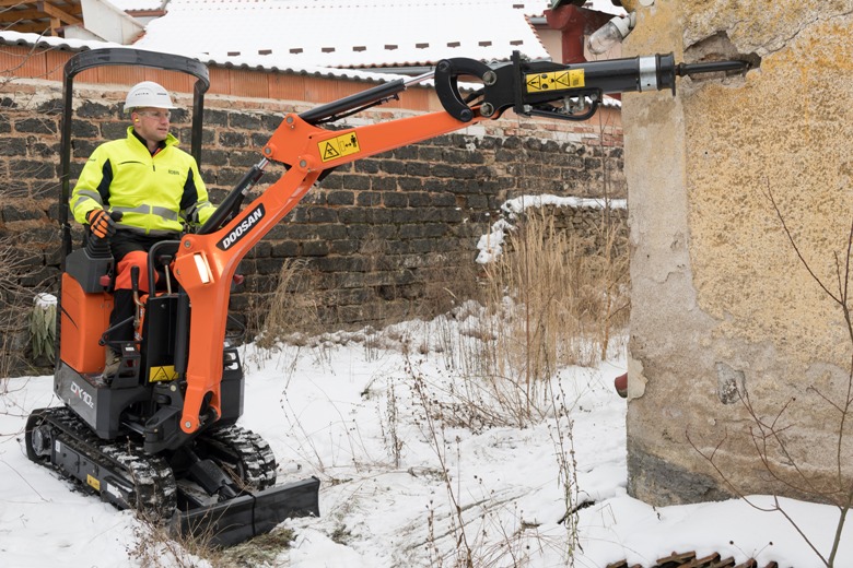 Doosan Launches New DX10Z Mini-Excavator