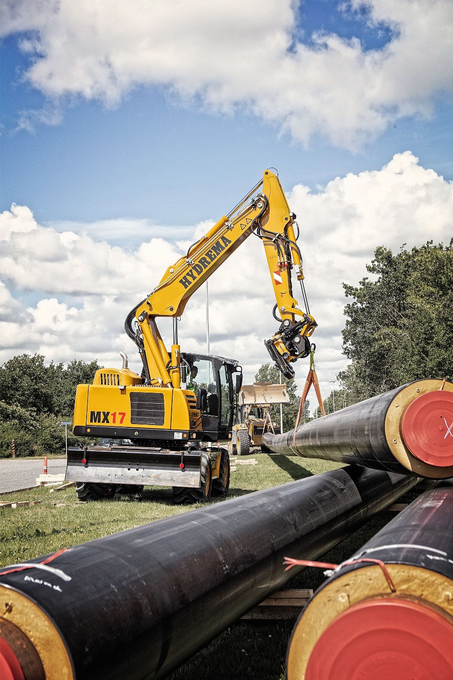 Hydrema completes machine range with new MX17 wheeled excavator