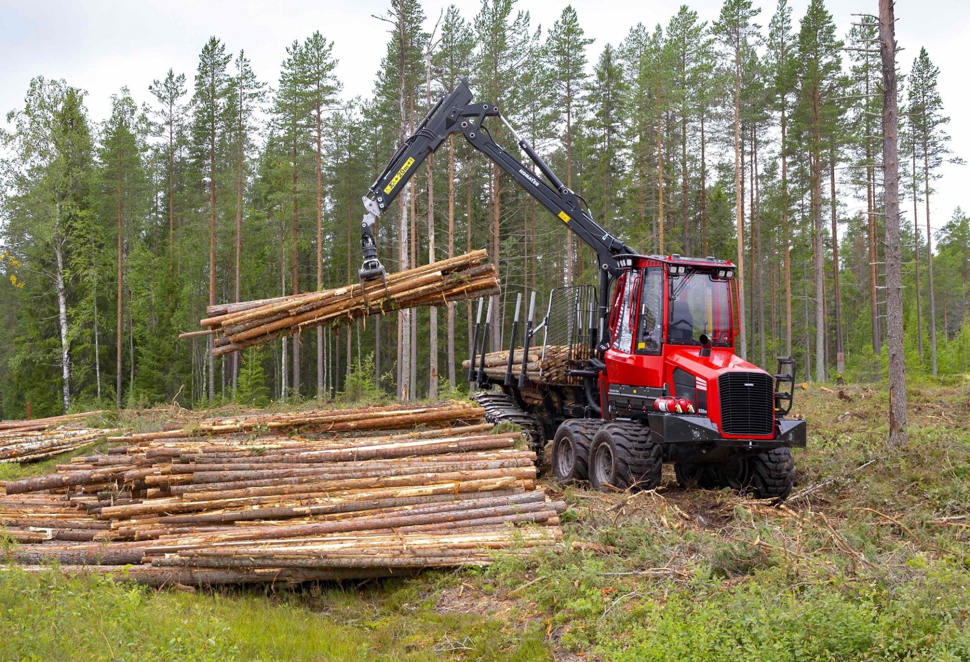 New Komatsu Forest Forwarders For Thinning Launched Here-1 - Copy ...