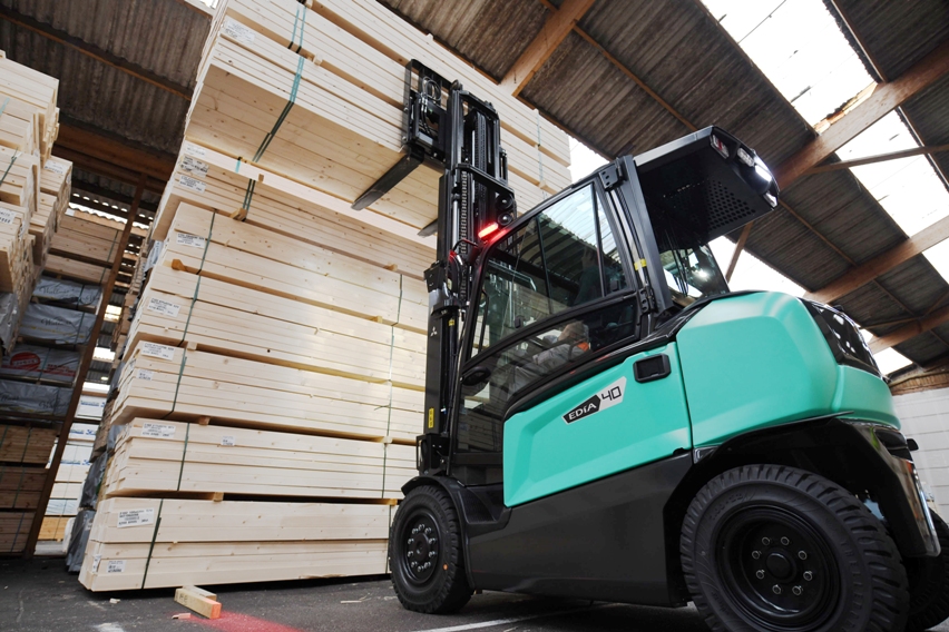 EDiA XL: The electric truck that does it all