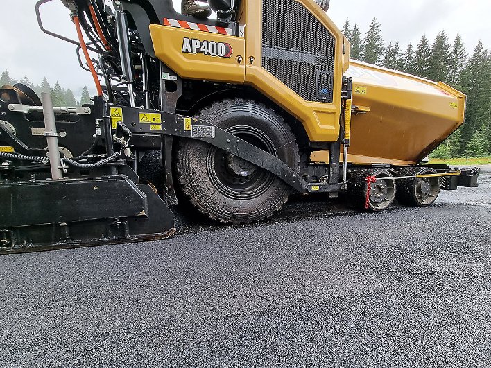 Caterpillar adding compact line of asphalt pavers and screeds