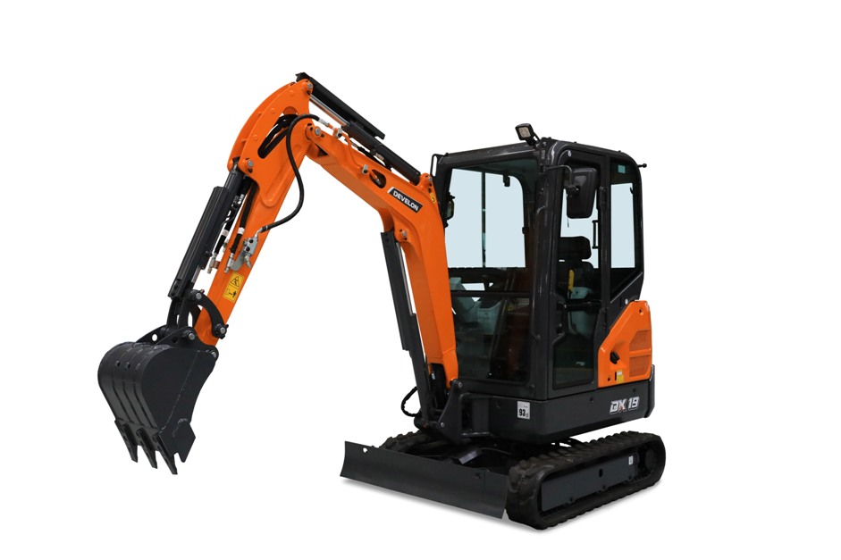 DEVELON Launches New DX17Z-7 and DX19-7 Mini-Excavators